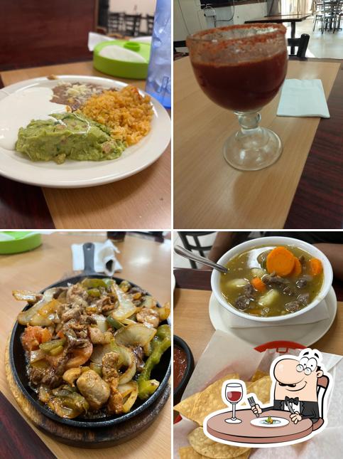 El Taco Asado, Palm Springs - Menú del restaurante, precios y reseñas
