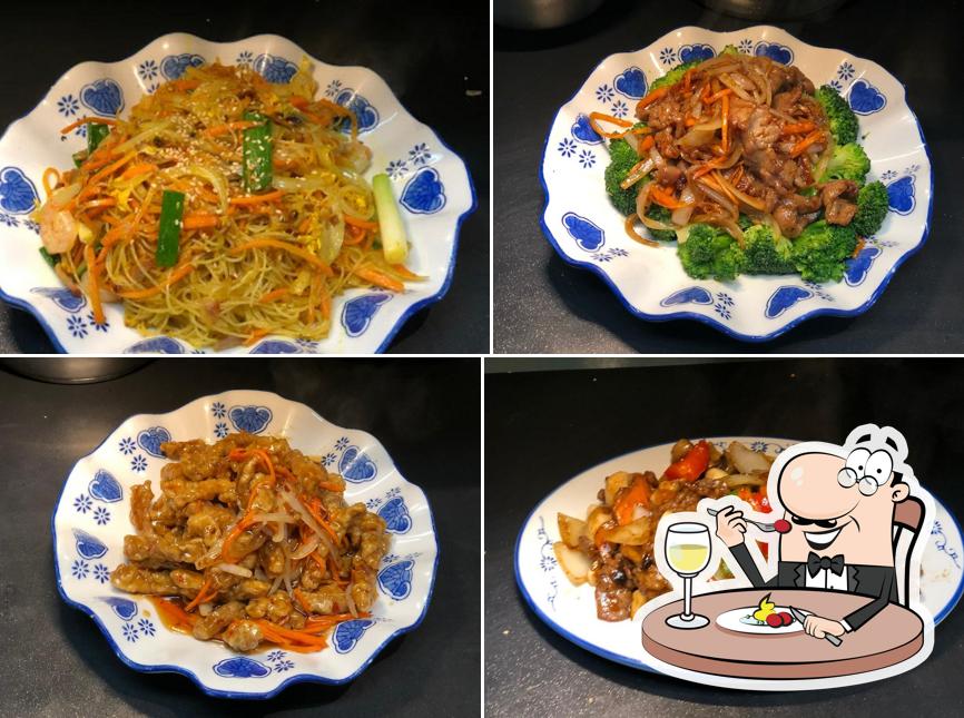 Moon House Restaurant, Claresholm - Restaurant menu, prices and reviews