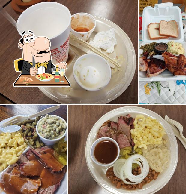 Mikeska's Bar-B-Q, El Campo - Restaurant menu, prices and reviews