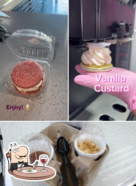 The Custard Hut, Dearborn Heights - Restaurant menu, prices and reviews