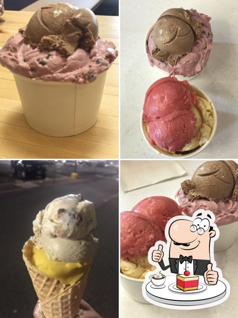 Glacier Homemade Ice Cream & Gelato, Greenwood Village - Restaurant ...