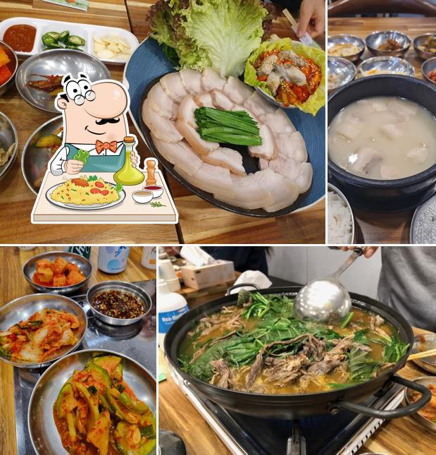 JEONG DAM RESTAURANT (정담식당), Eastwood - Restaurant menu, prices and reviews