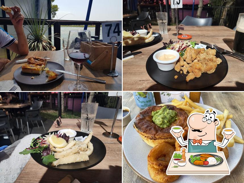 Dublin Docks Tavern, Biggera Waters - Restaurant menu, prices and reviews