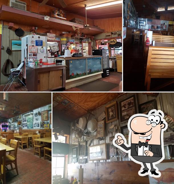 Top 2 restaurants with smoked brisket in Mossy Head, september 2025 ...
