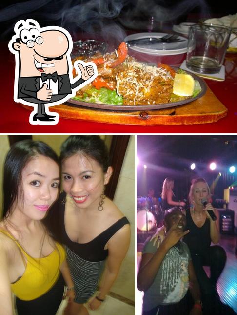 Warehouse Marina, Abu Dhabi - Restaurant menu, prices and reviews