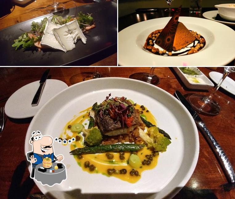 Different Pointe of View, Phoenix - Restaurant menu, prices and reviews