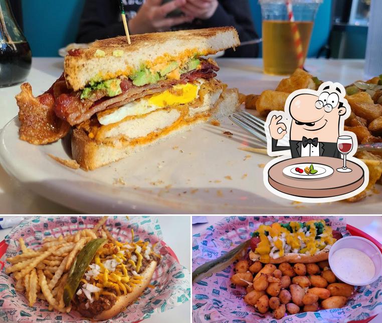 Ed Debevic's, Chicago, Grand - Restaurant menu, prices and reviews