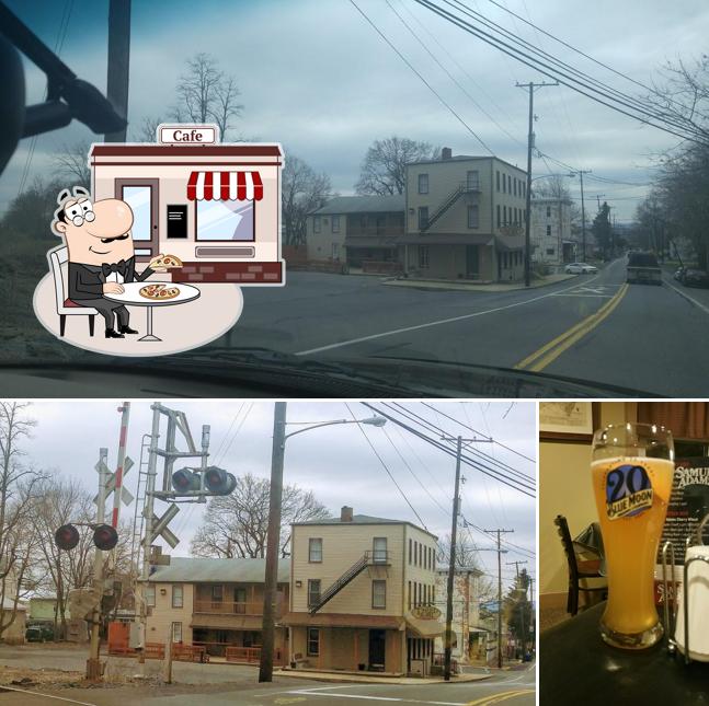Third Rail Restaurant & Bar, Blandon - Restaurant menu, prices and reviews