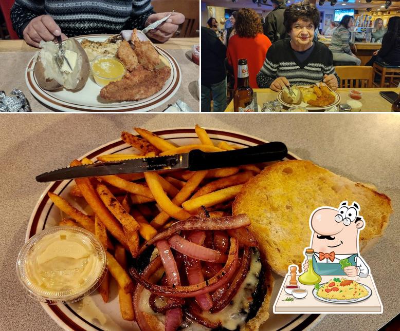 Pearly Gates Bar & Grill, Green Bay - Restaurant menu, prices and reviews