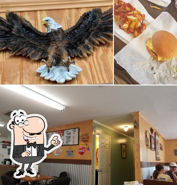 Sheila C's Burger Barn, Auburn - Restaurant menu, prices and reviews