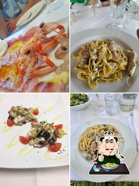 Ristorante sul mare Chef Pietro Prichió (Cristal Beach), Cupra ...