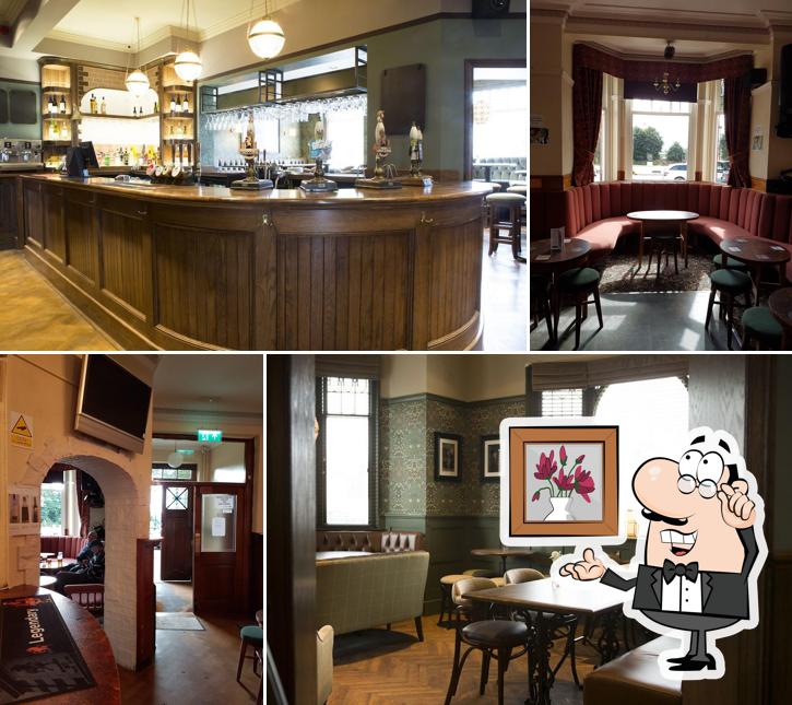 The Crown, Great Moor, Stockport - Restaurant menu, prices and reviews
