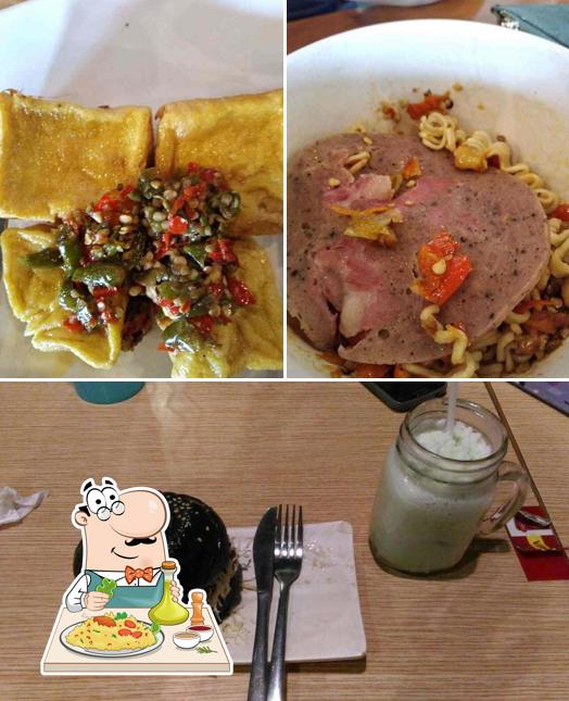 What's Up Cafe, Tangerang - Restaurant menu, prices and reviews