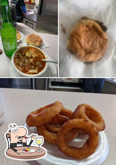 Laha's Red Castle, Hodgenville - Restaurant menu, prices and reviews