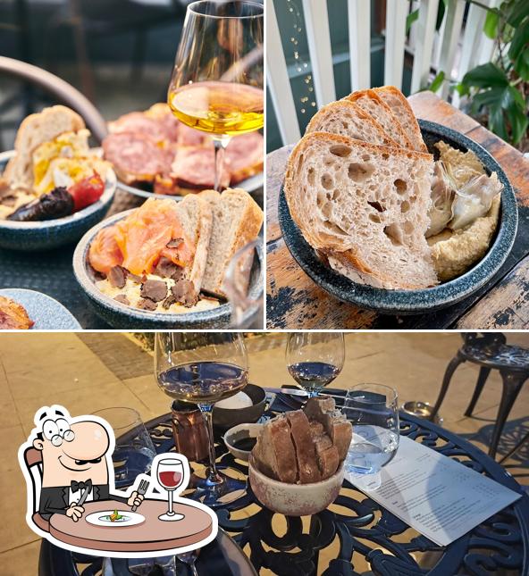 Diogenes The Dog, London - Restaurant menu, prices and reviews