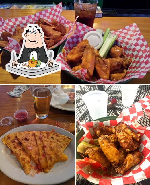 Coach Sports Bar, Webster - Restaurant menu, prices and reviews