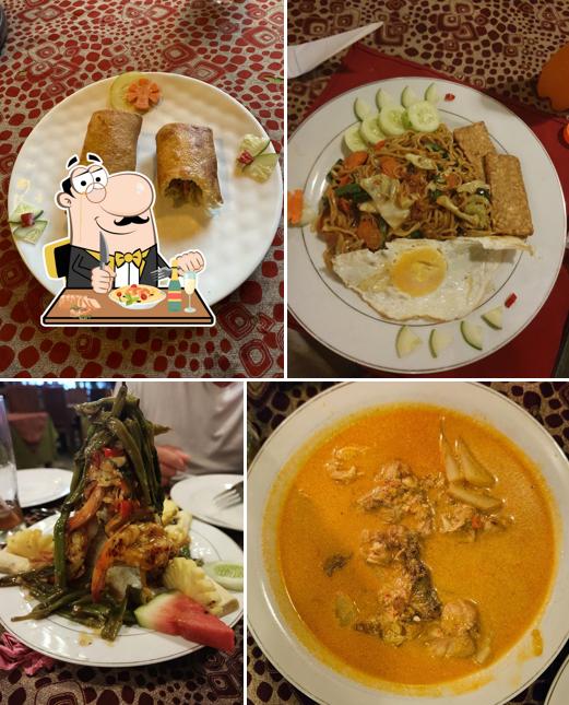 Bale Tajuk Cafe, Batu Layar - Restaurant menu, prices and reviews