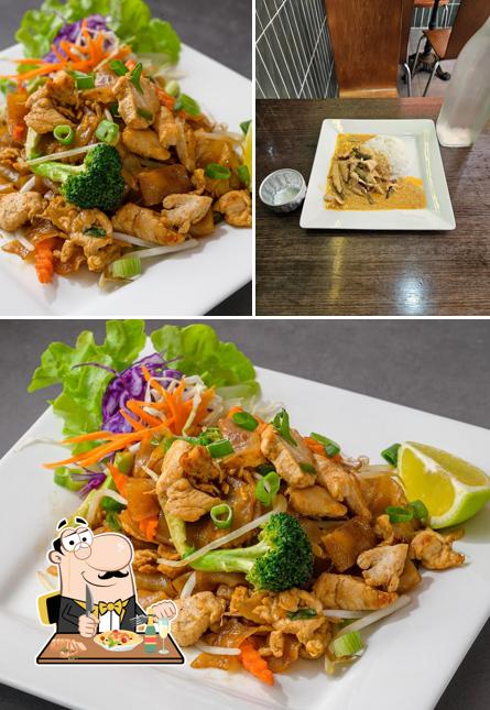 Thai on Smith, Southport - Restaurant menu, prices and reviews