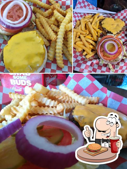 Geo's Pool And Pub, Tallahassee - Restaurant menu, prices and reviews