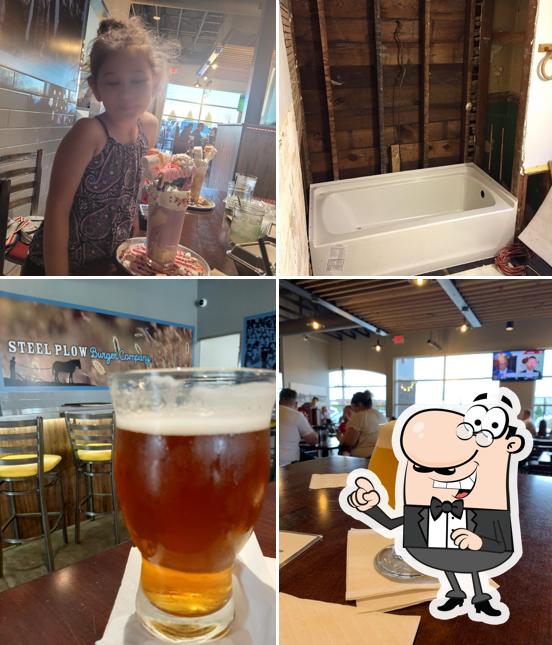 Steel Plow Burger Company, Davenport - Restaurant menu, prices and reviews