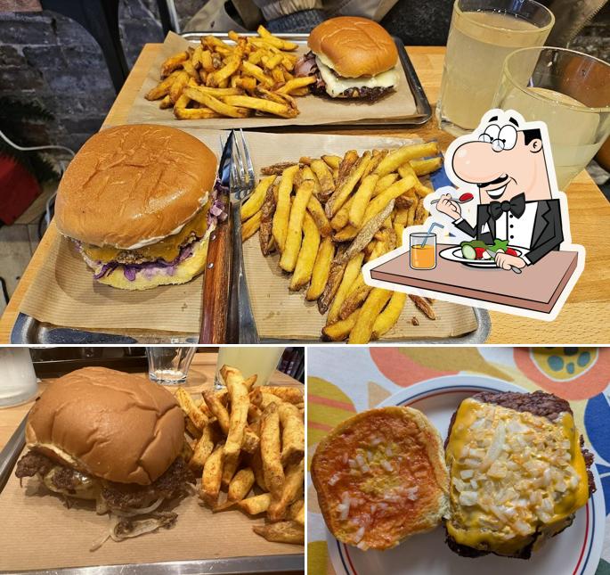 WAWA Smash Burger Brunch vibes Chicken PIGALLE, Paris - Menu du ...