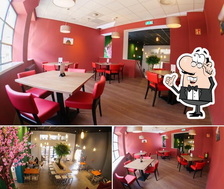 Full Moon Express (Hong Kong BBQ - noodle soup), The Hague - Restaurant ...