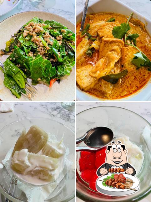 Go-Ang Pratunam Chicken Rice (Plaza Singapura), Singapore - Restaurant ...