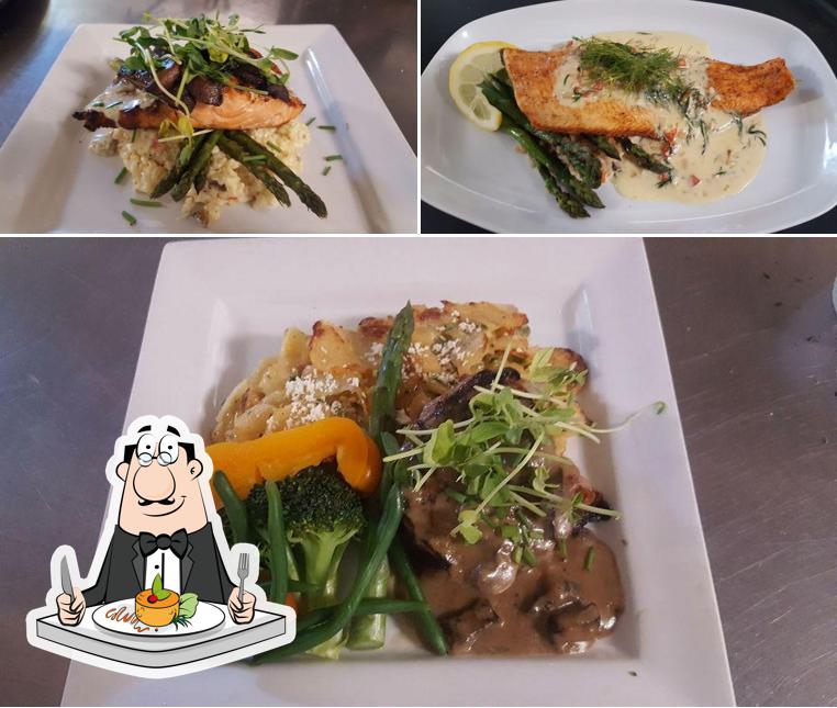 Waggs Steak & Seafood Restaurant, Sarnia - Restaurant menu, prices and ...