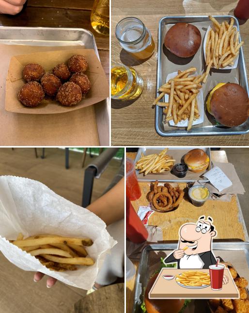 302 Wheaton, Wheaton - Restaurant menu, prices and reviews