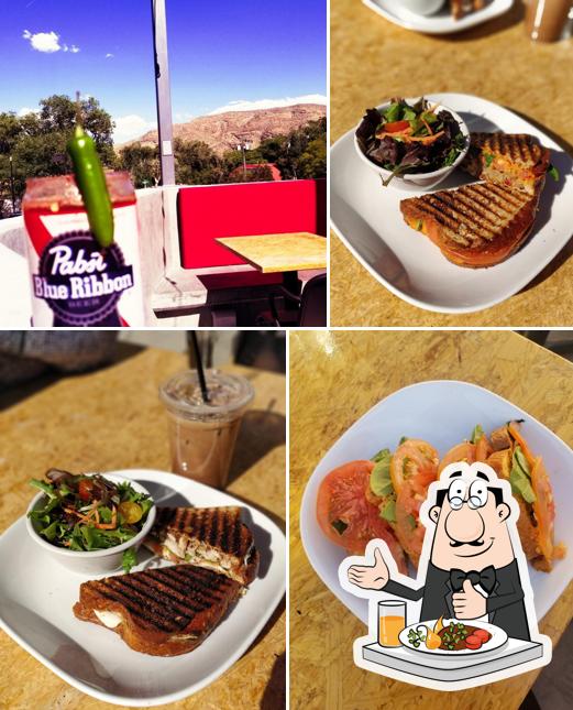 Cottonwood Station, Blue Diamond - Restaurant menu, prices and reviews