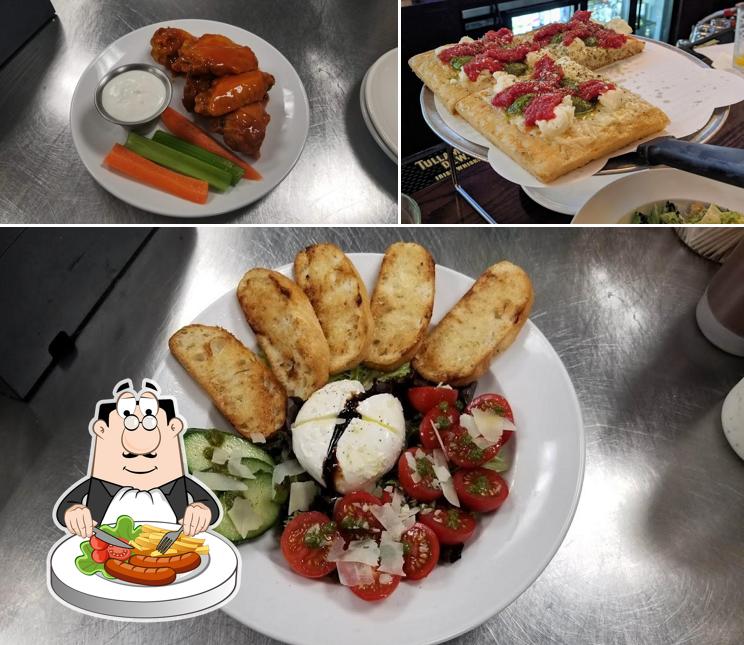The Reveler, Chicago, Addison - Restaurant menu, prices and reviews