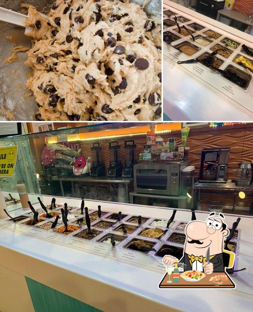 Sundaes, Port Jefferson Station - Restaurant menu, prices and reviews