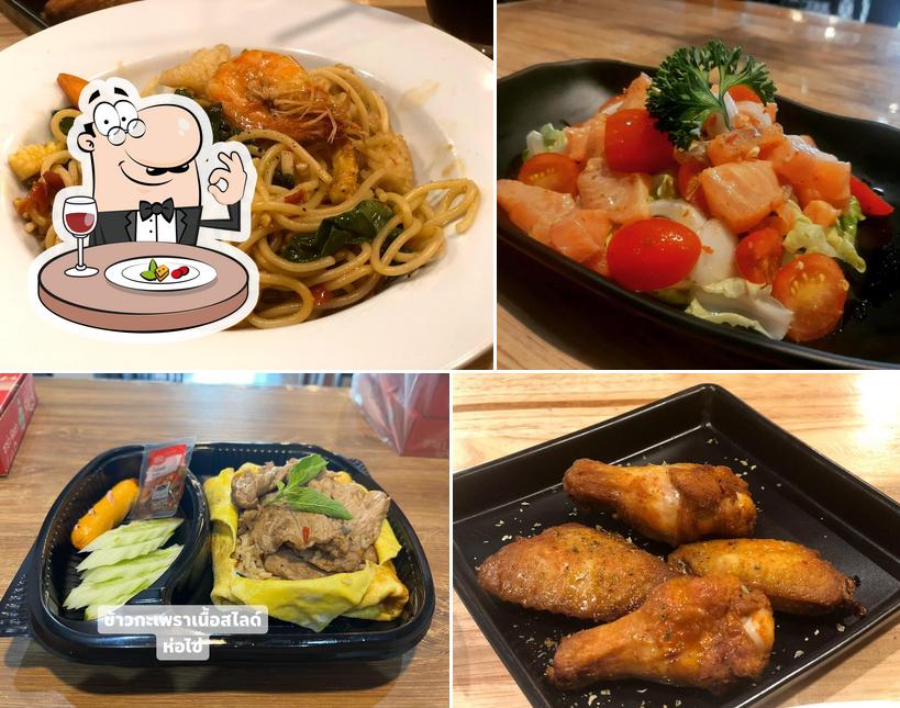 Sarah Halal Pizza, Bangkok - Restaurant menu, prices and reviews