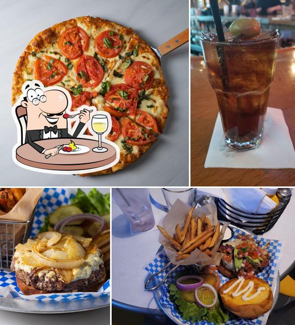 The Moon Saloon, Peoria - Restaurant menu, prices and reviews
