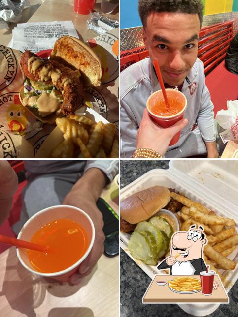Dave's Hot Chicken, Willow Grove - Restaurant menu, prices and reviews