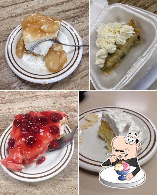 Top 3 restaurants with strawberry shortcake in Brush, october 2025 ...