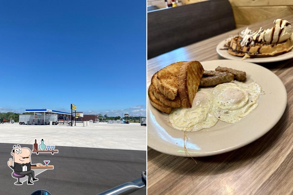 76 Diner Coopersville, Coopersville - Restaurant menu, prices and reviews