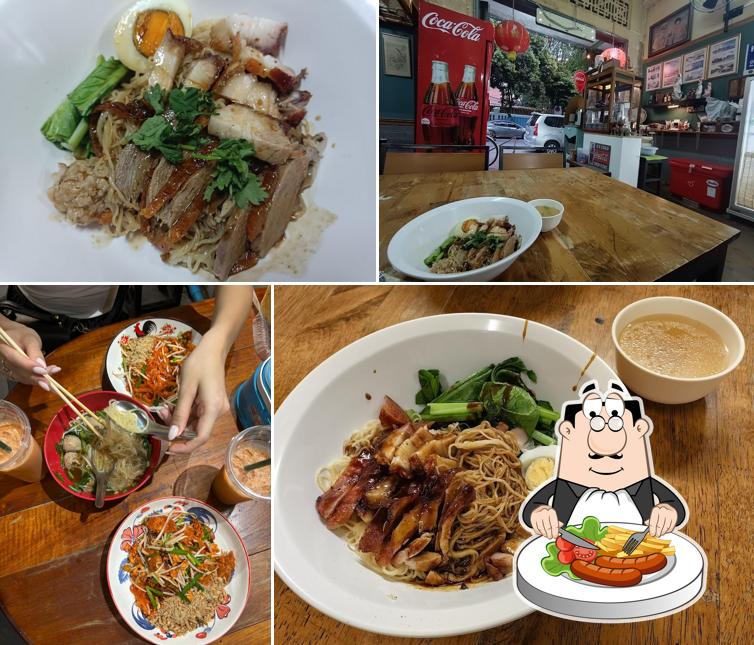 ยู่ไถ่หมูโรงไม้ (Yu-tai), Bangkok - Restaurant menu, prices and reviews