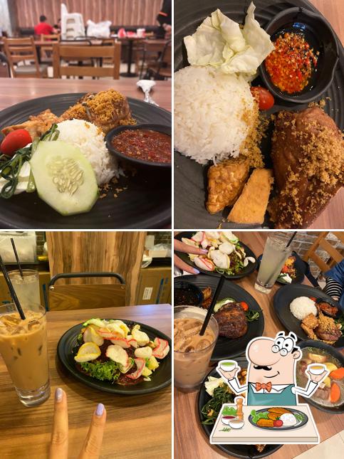 Bebek Goreng Pak Ndut @Lucky Plaza, Singapore - Restaurant menu, prices ...