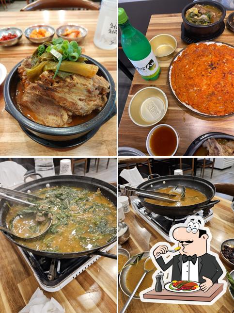 JEONG DAM RESTAURANT (정담식당), Eastwood - Restaurant menu, prices and reviews