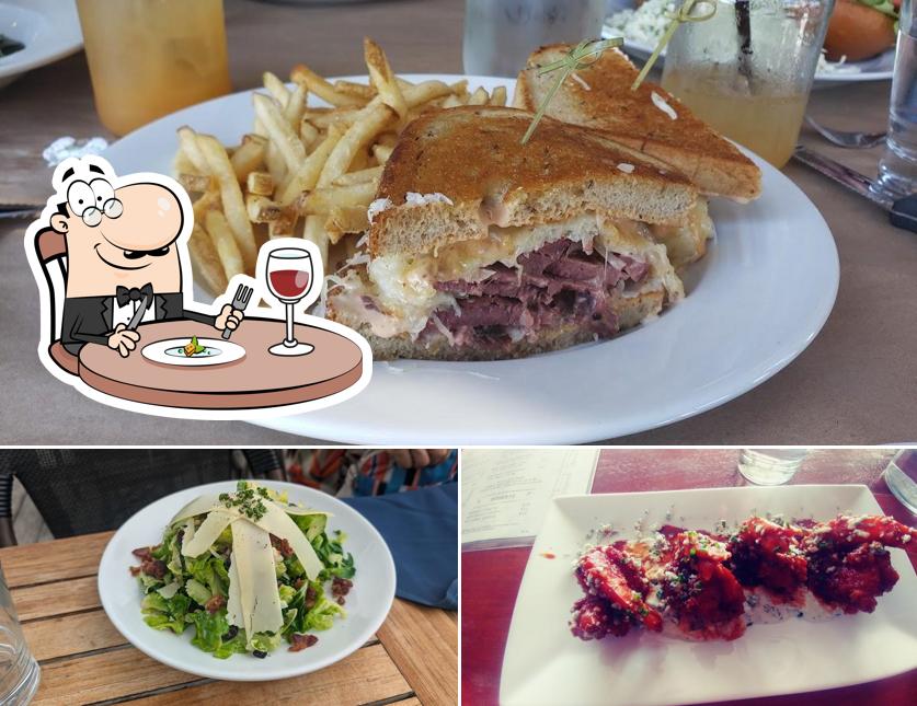 Cowfish, Hampton Bays - Restaurant menu, prices and reviews