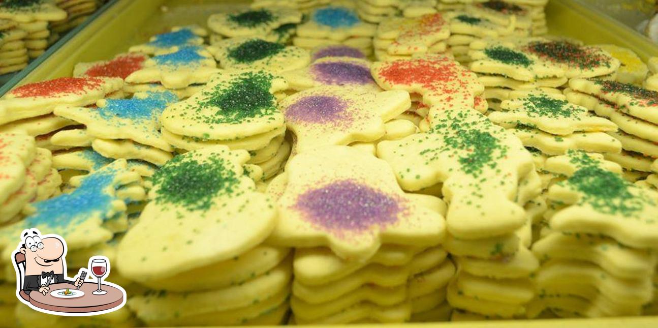 Vienna Pastry & Bakery, Bay City - Restaurant menu, prices and reviews