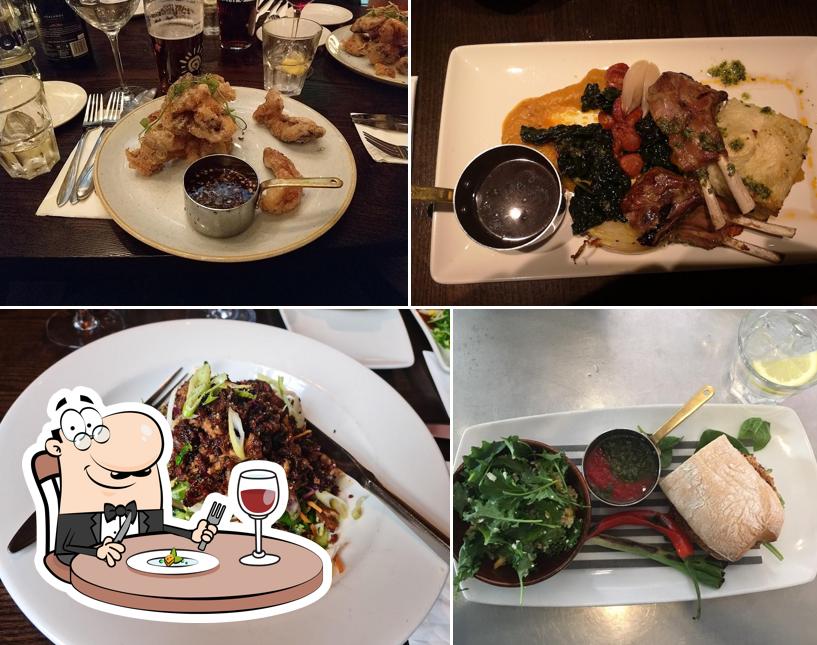 Top 5 restaurants with sticky toffee pudding in Meriden, England ...