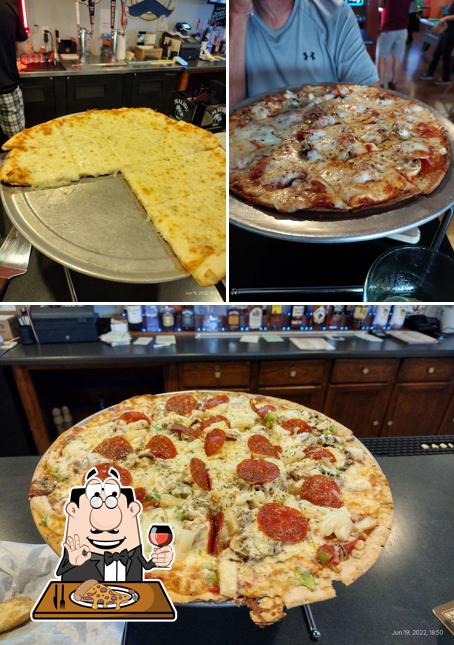 Tipsy Tomato Pub And Pizzeria, Manitowoc - Restaurant menu, prices and ...