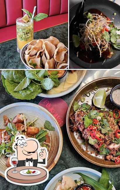 Top 5 restaurants with chicken curry in Alexandra Headland, december ...