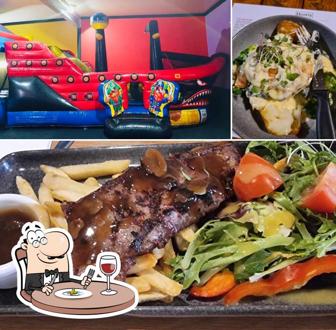 Huntly Hotel, Huntly - Restaurant menu, prices and reviews
