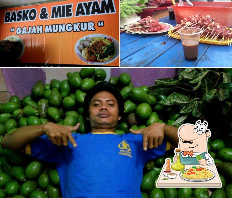 Taman Kodok Karawang Jaya, Karawang - Menú del restaurante, precios y ...