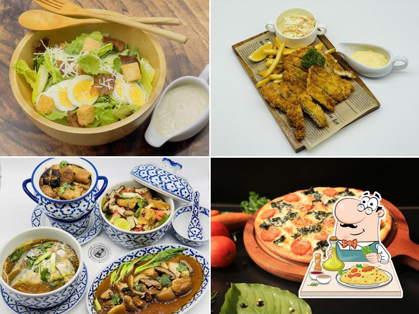 Inn Train Silom, Bangkok - Restaurant menu, prices and reviews