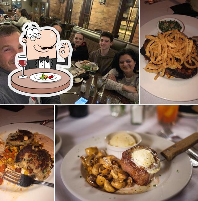 Hall's Old Gas House, Fort Wayne - Restaurant menu, prices and reviews