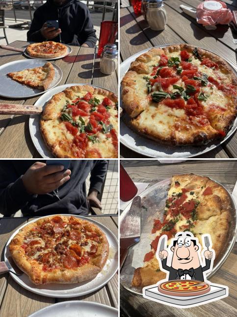Amici Perry, Perry - Restaurant menu, prices and reviews